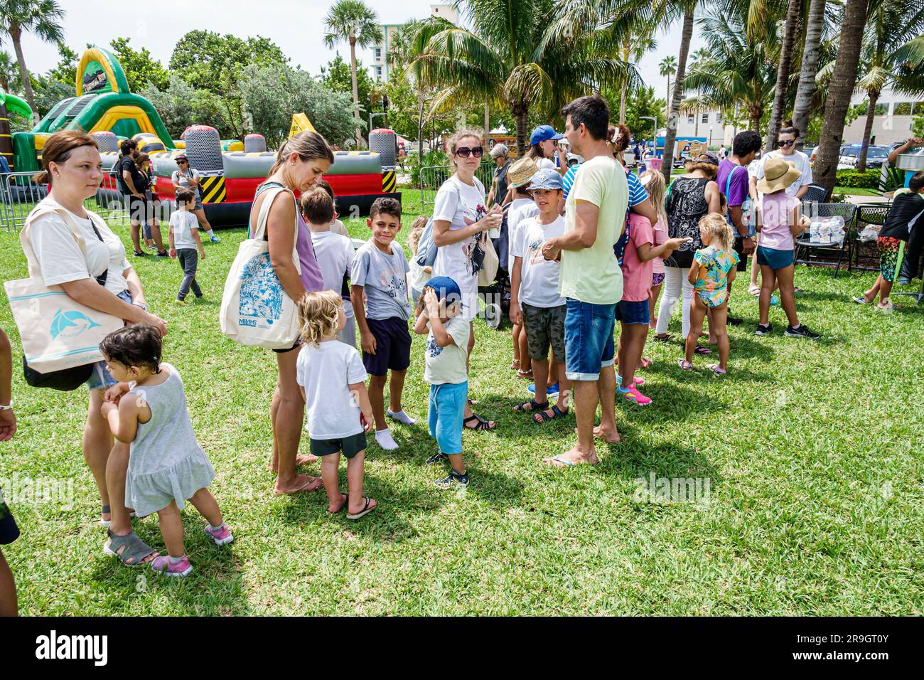 Turtle fest festival event hi-res stock photography and images - Alamy