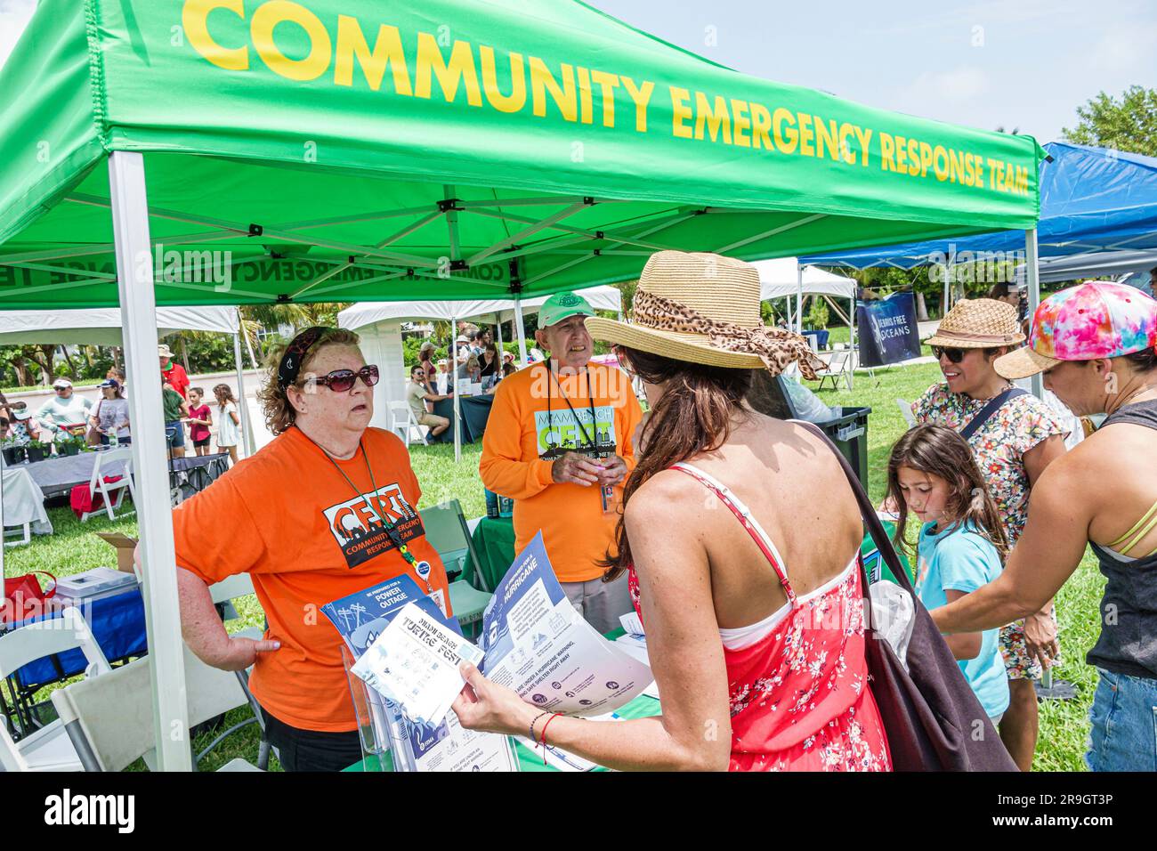 Emergency response team hi-res stock photography and images - Alamy