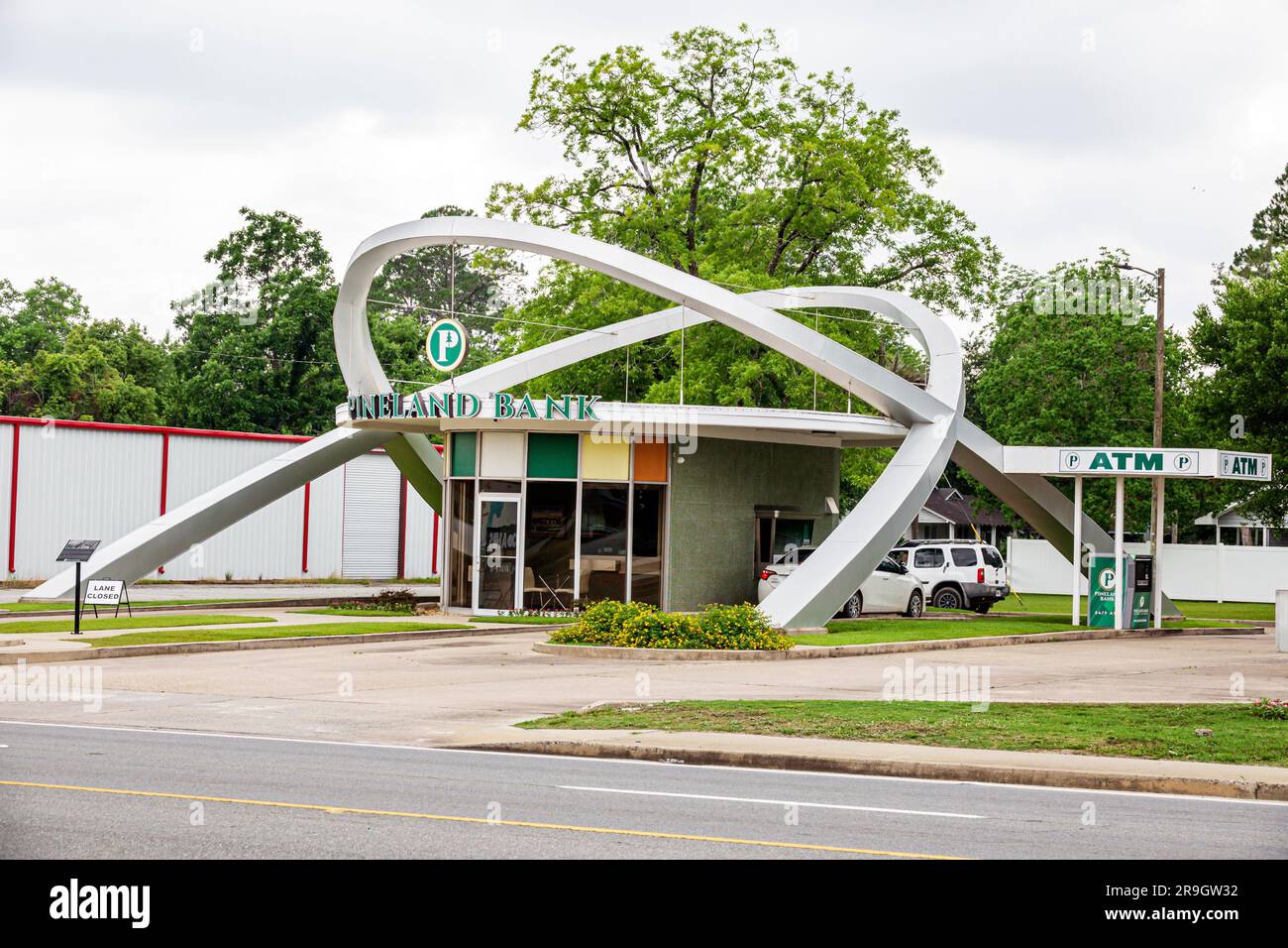 Modern mid century style parabolic curves hi-res stock photography and ...