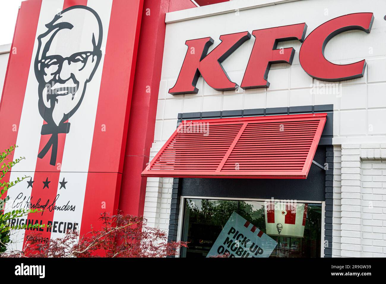 Alma Georgia,KFC fast food Kentucky Fried Chicken,Colonel Sanders ...