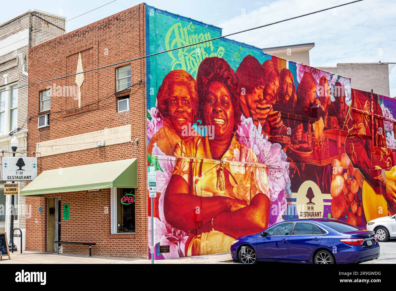 Macon Georgia,H&H H & H Soul Food restaurant,outside exterior,building ...
