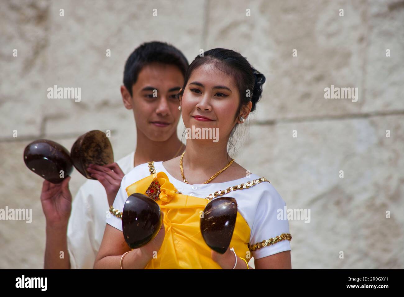 Cambodian dancer hi-res stock photography and images - Alamy