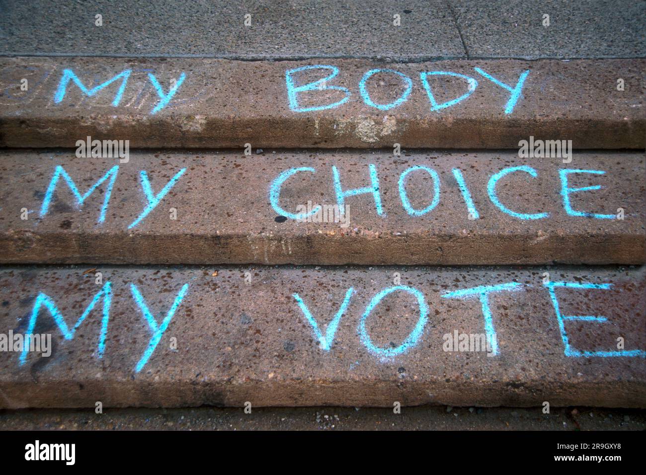 Bold statement hi-res stock photography and images - Alamy