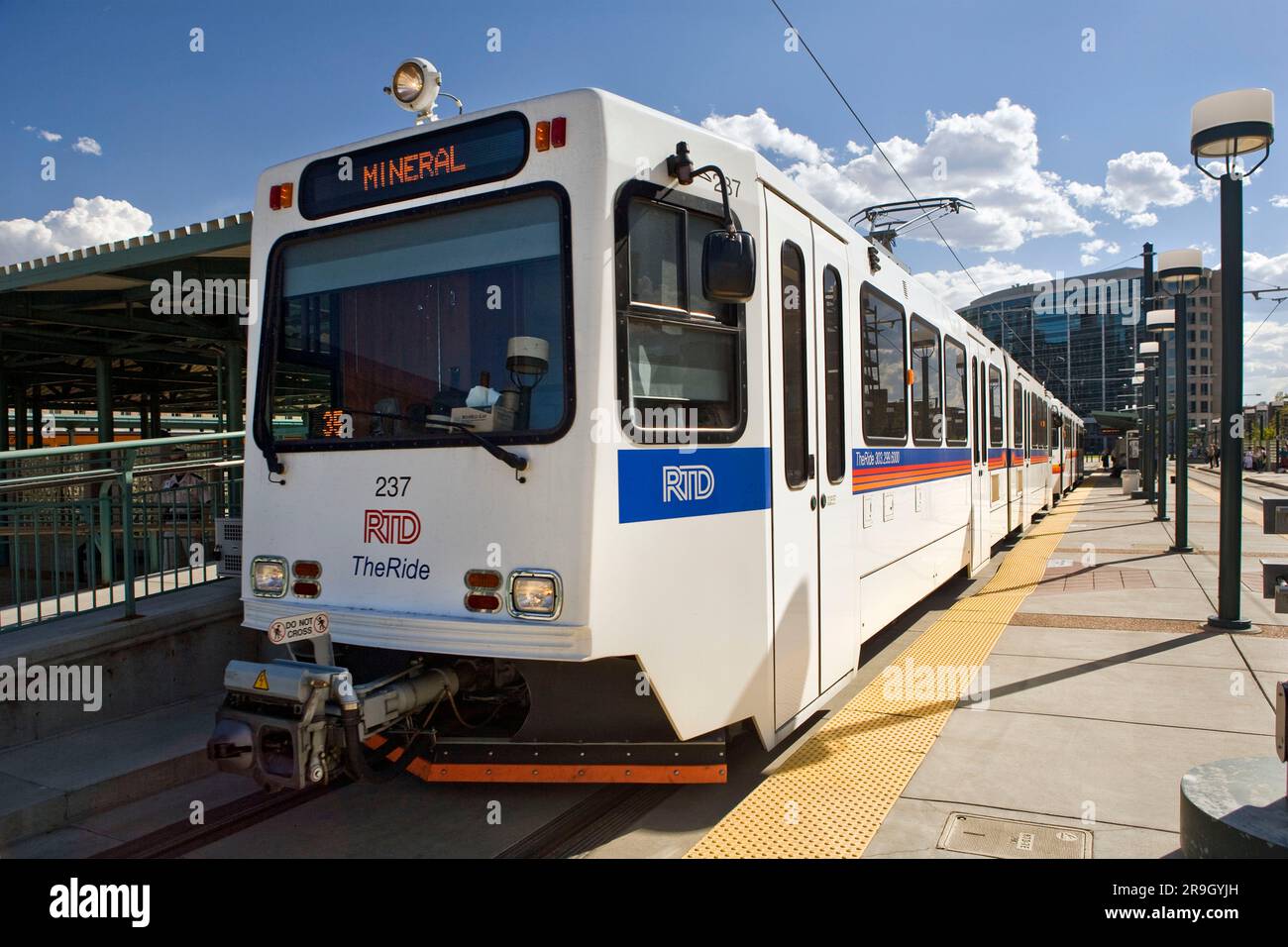 Light Rail train leaves station Denver CO Stock Photo - Alamy
