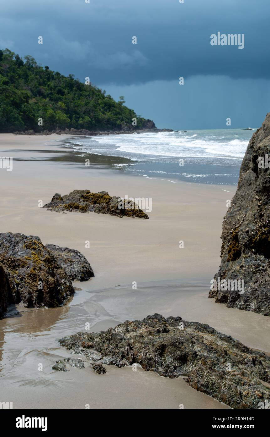 Etty Bay, Shoreline, rocks, shellfish, sand, salt water, waves, storm ...