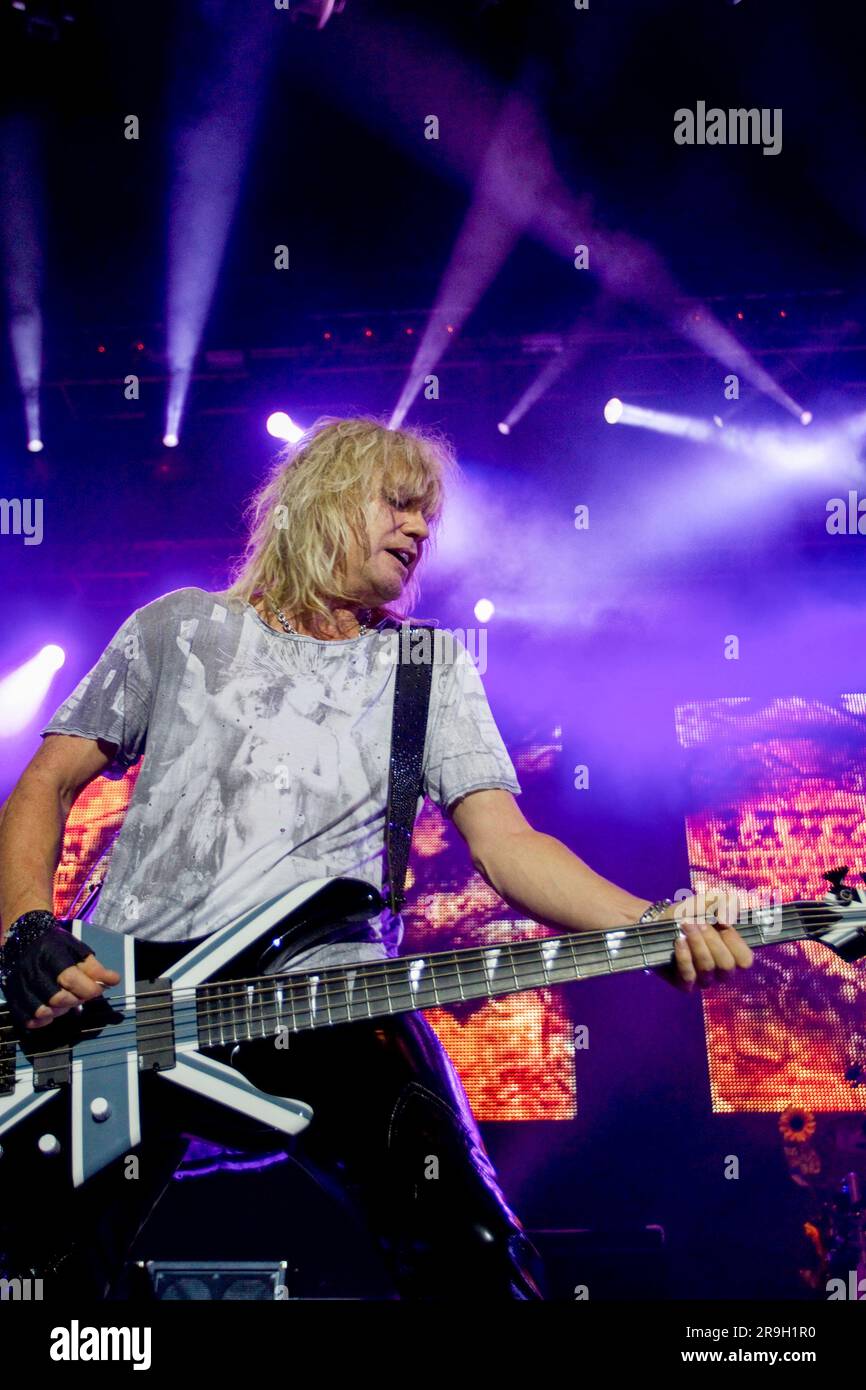 Rick Sav Savage of Def Leppard performs live in concert, Vector Arena ...