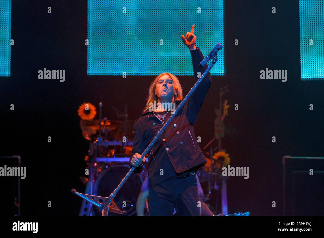 Joe elliott def leppard hi-res stock photography and images - Alamy