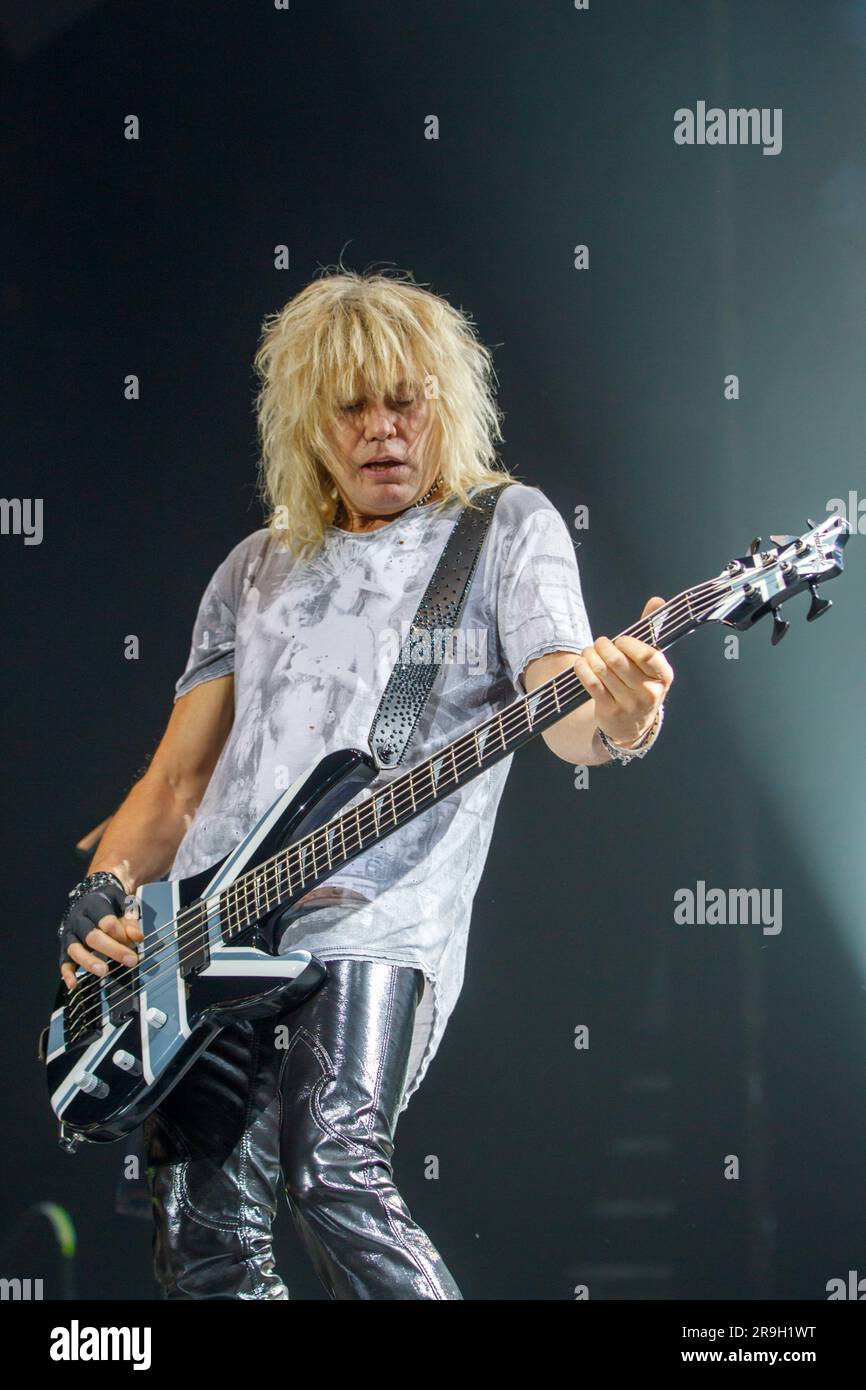 Rick Sav Savage of Def Leppard performs live in concert, Vector Arena ...