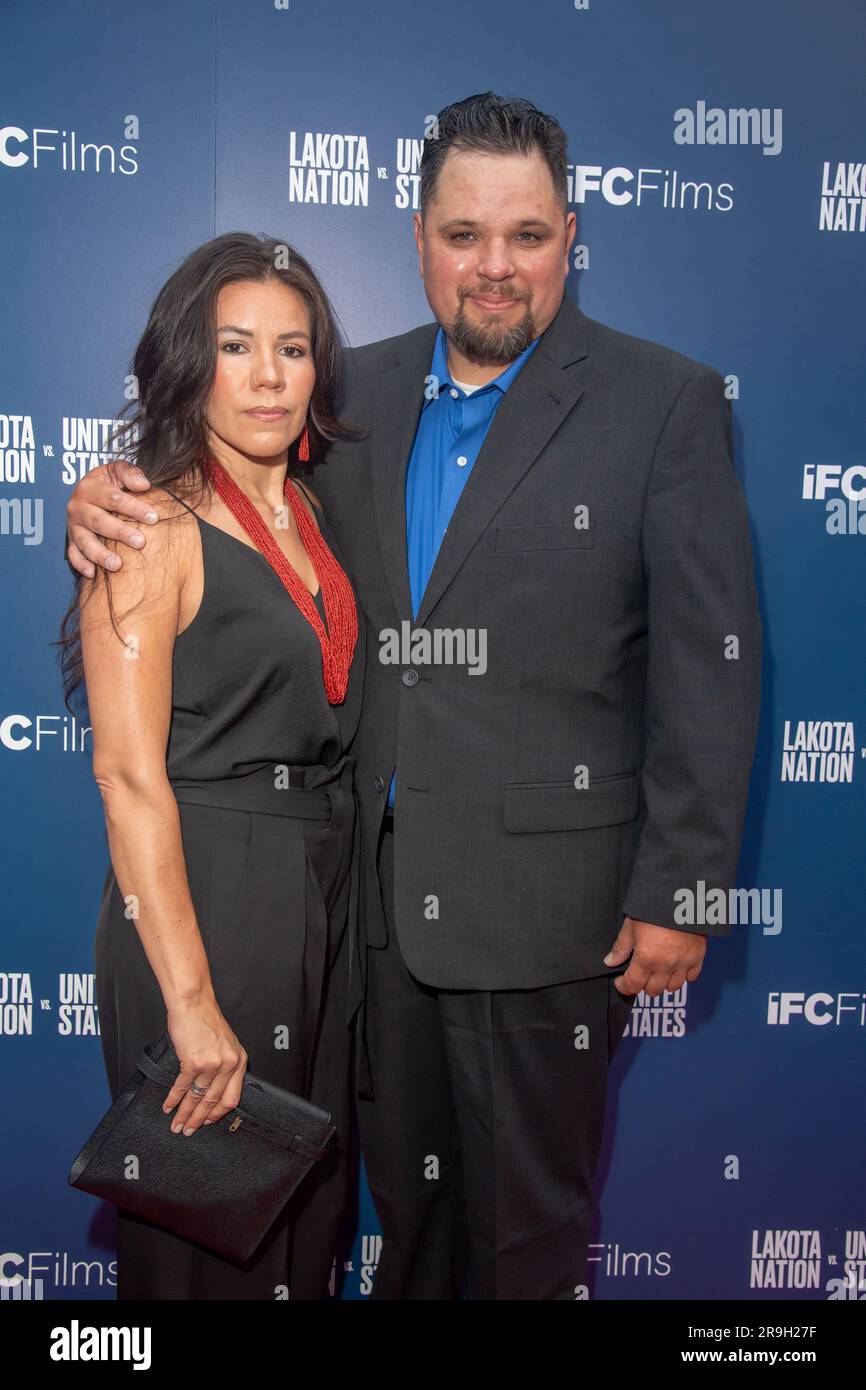 Jesse short bull hi-res stock photography and images - Alamy