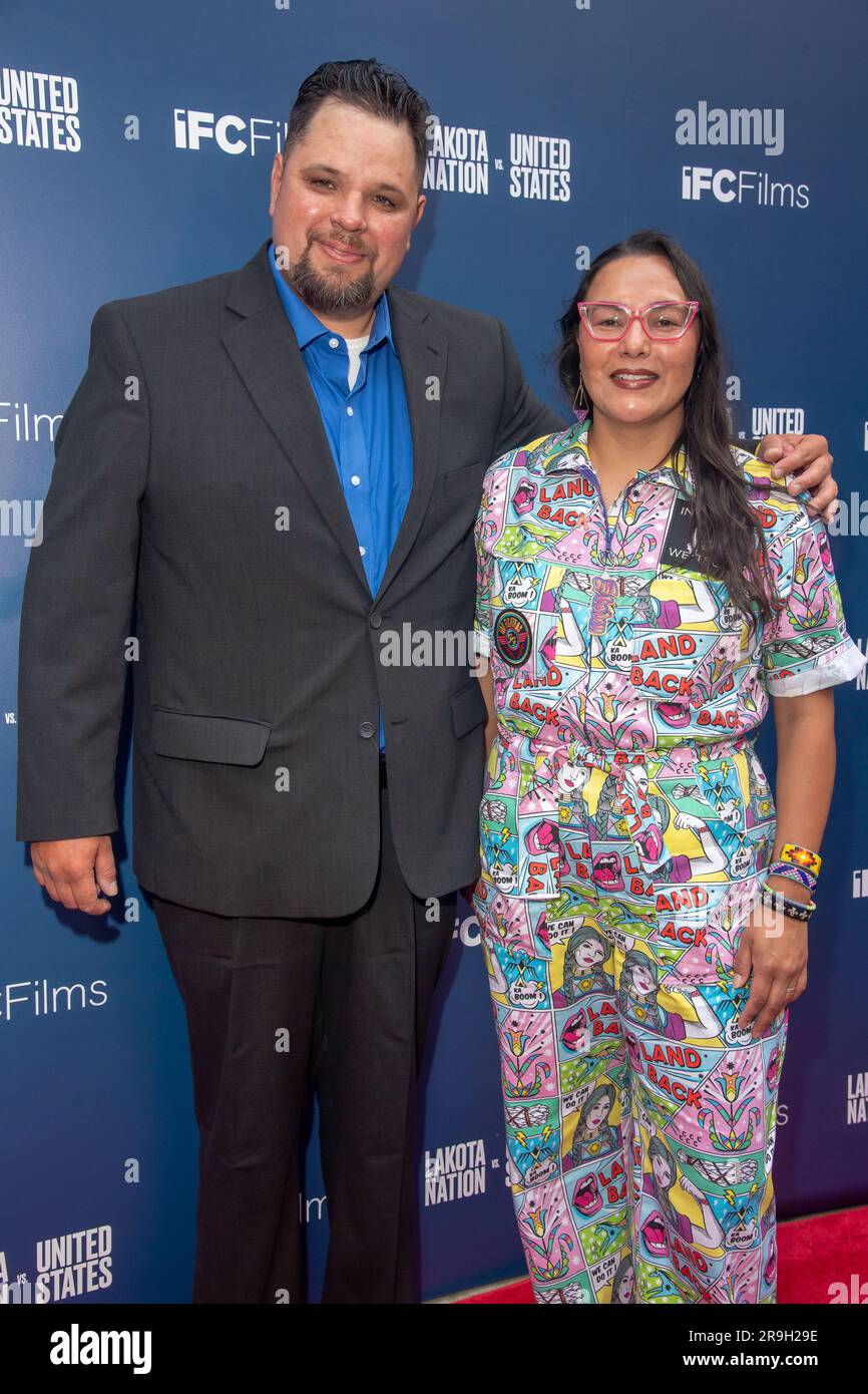 Jesse short bull hi-res stock photography and images - Alamy