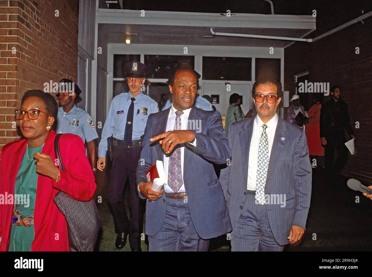 WASHINGTON DC - 1990Washington DC Mayor Marion Barry walks with his ...