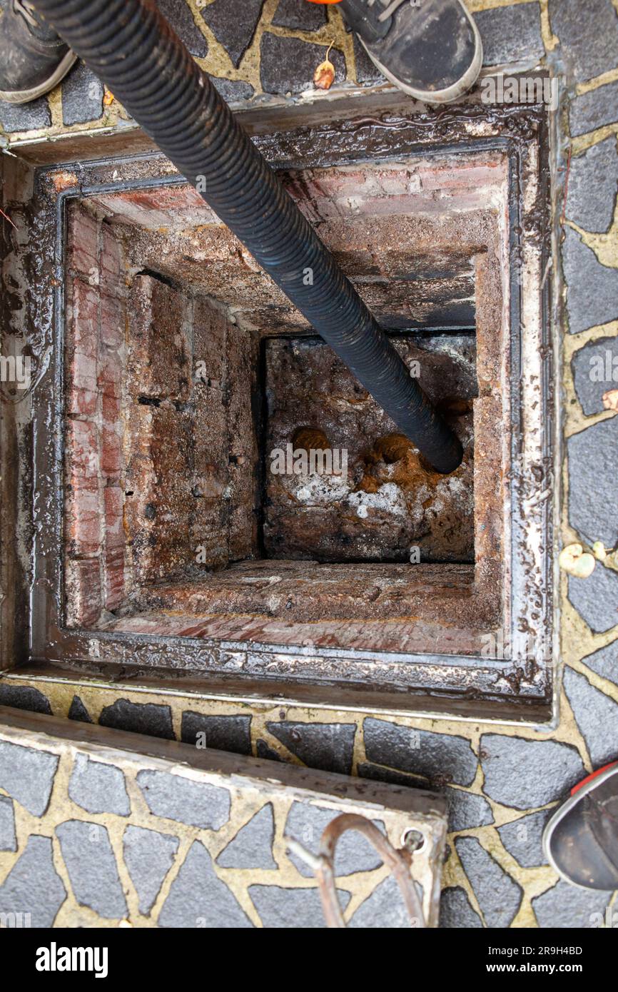 Sewerage overflows hi-res stock photography and images - Alamy