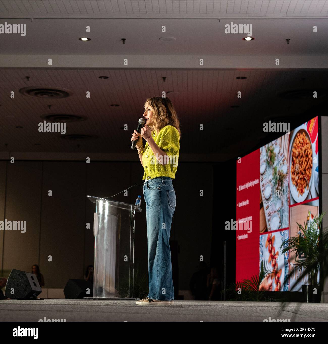 New york fancy food show hi-res stock photography and images - Alamy