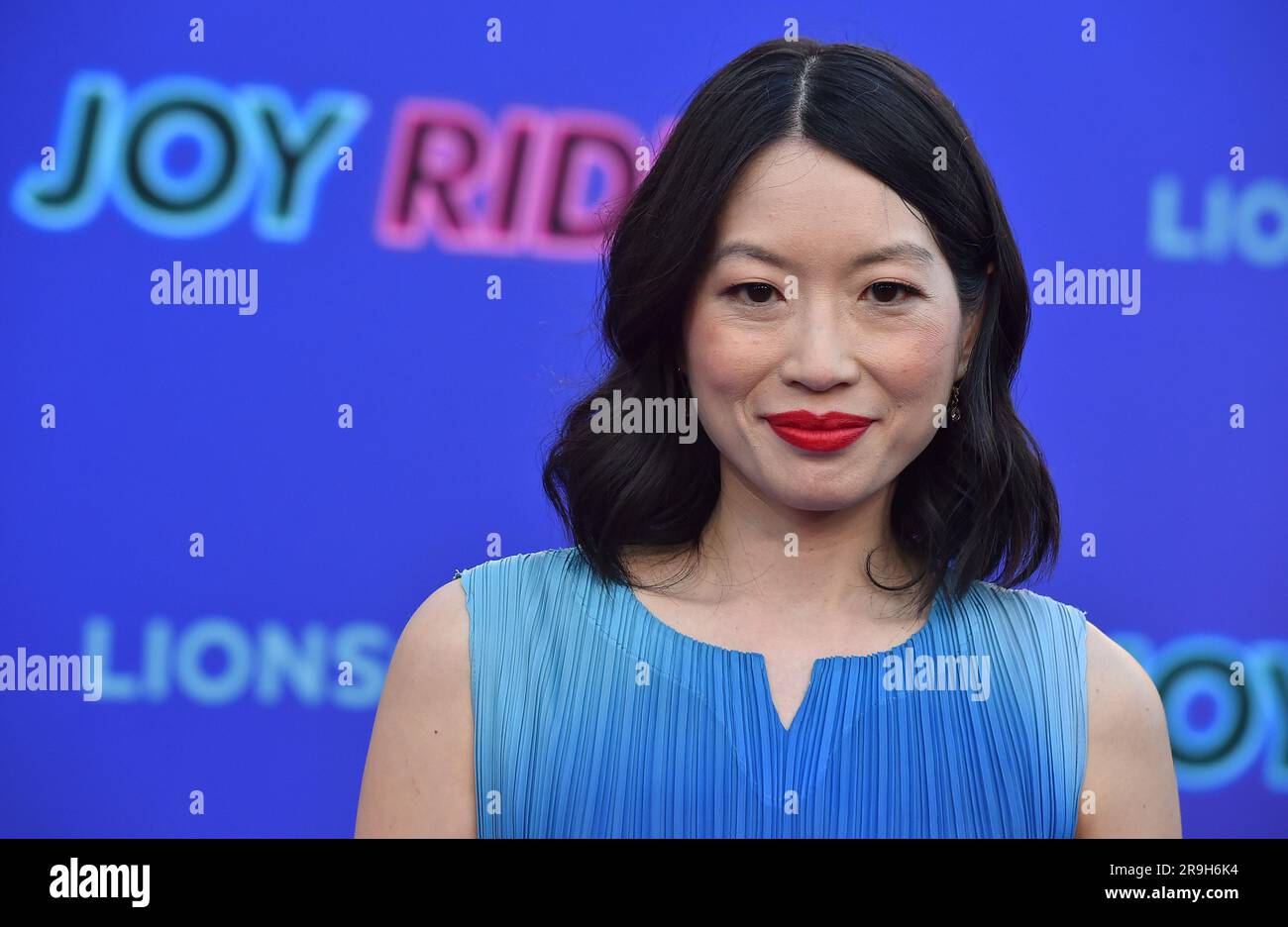 Cherry Chevapravatdumrong arrives at the Los Angeles premiere of "Joy ...