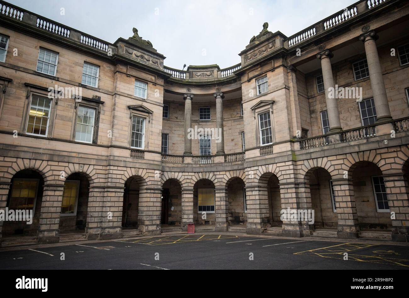 Inner house of the court of session hi-res stock photography and images ...