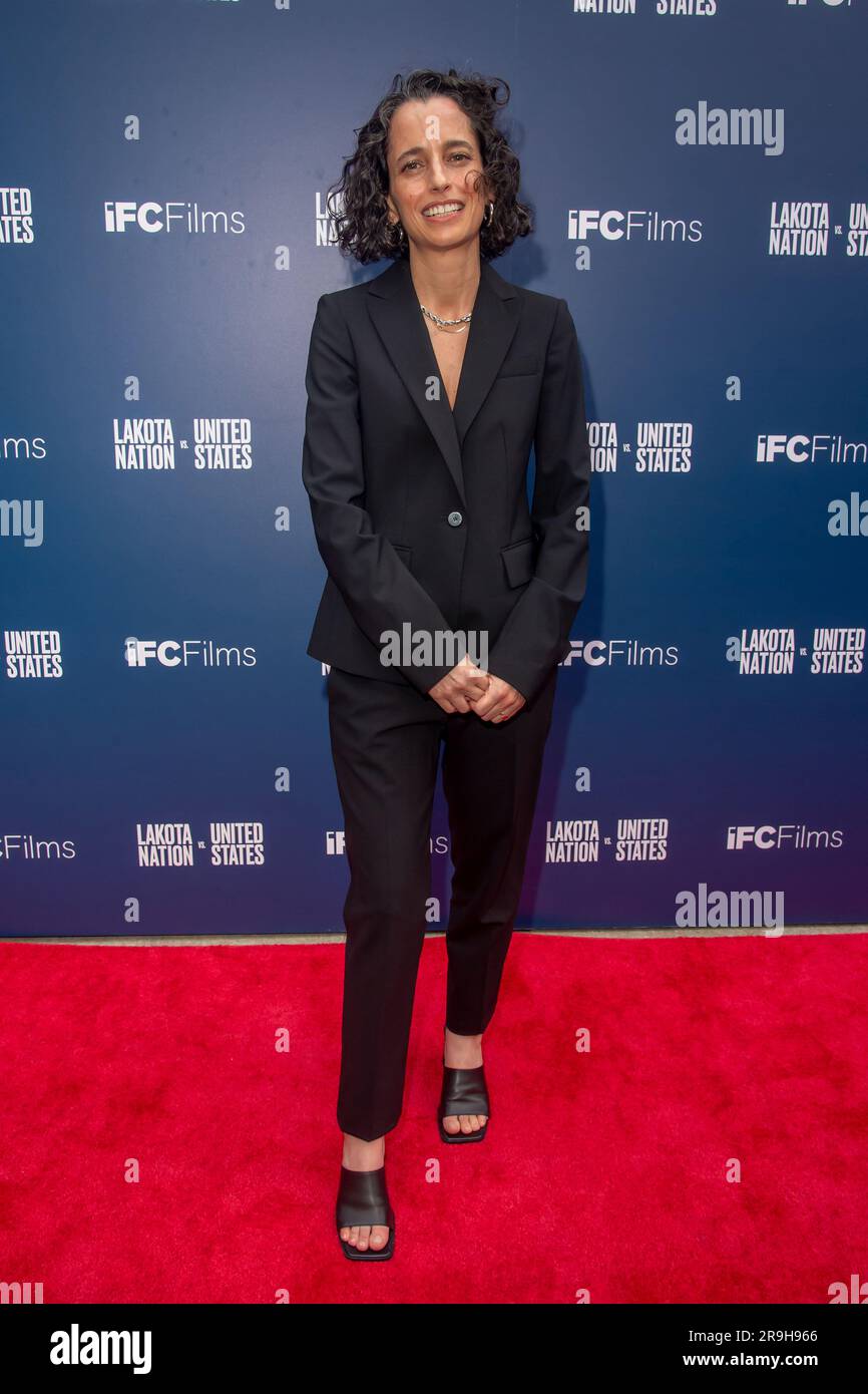 Laura tomaselli hi-res stock photography and images - Alamy