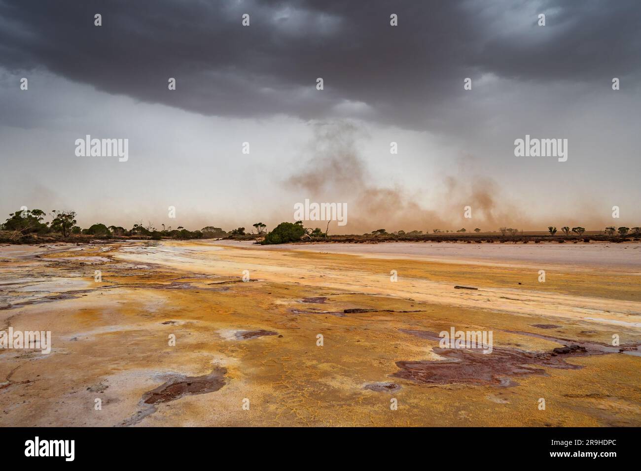 Dust storms hi-res stock photography and images - Alamy