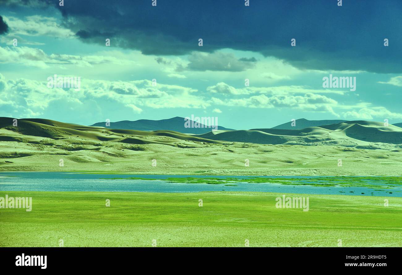 Mongol Els sand dunes of lake Durgen Nuur Stock Photo - Alamy