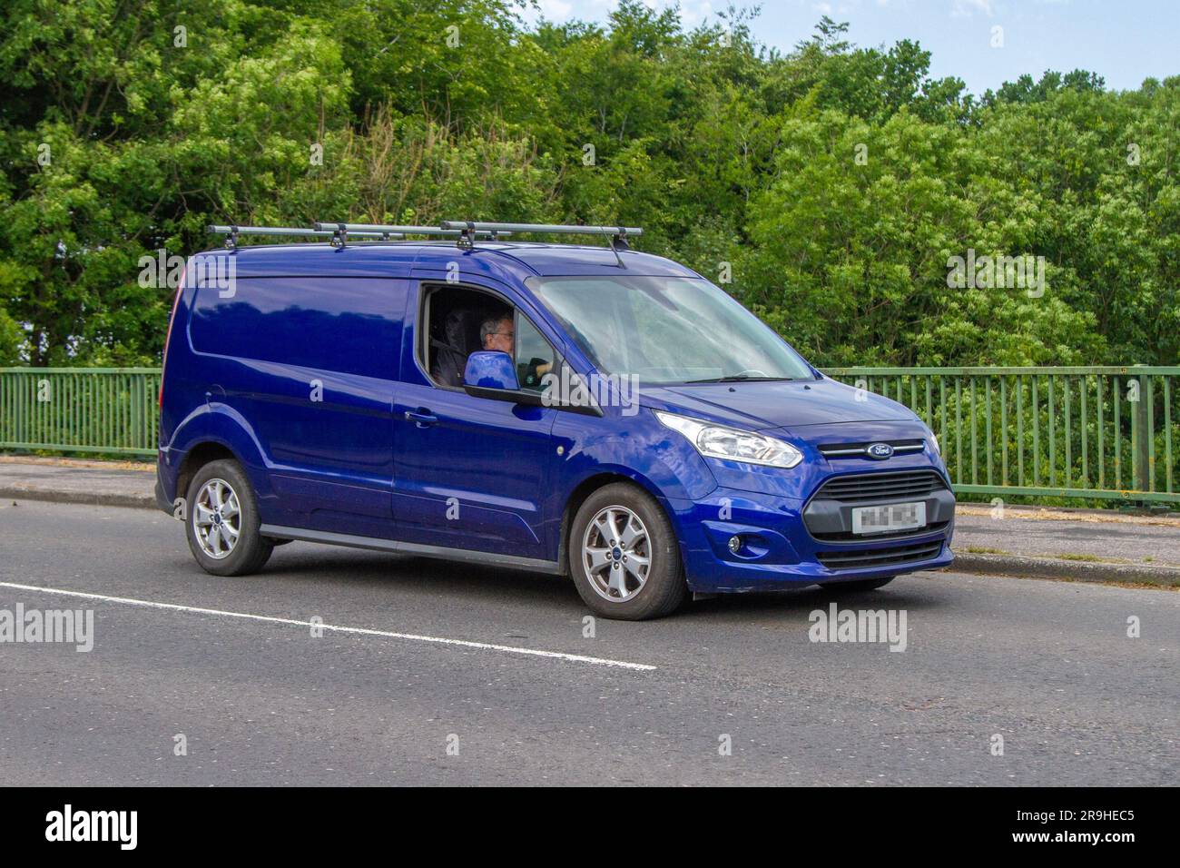1 5 litre ecoblue tdci hi-res stock photography and images - Alamy