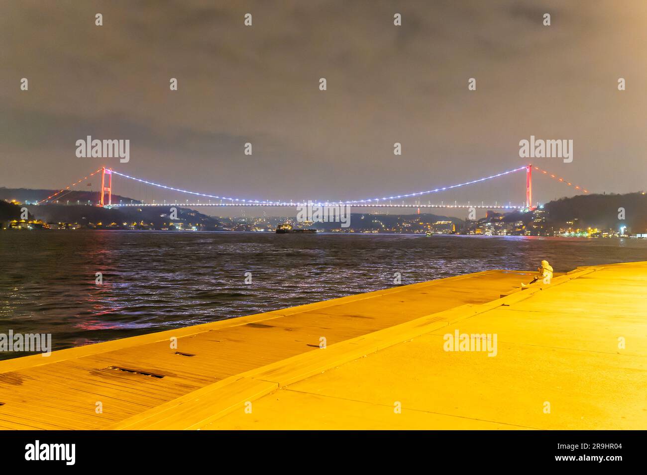 Istanbul bosphorus at night Stock Photo - Alamy