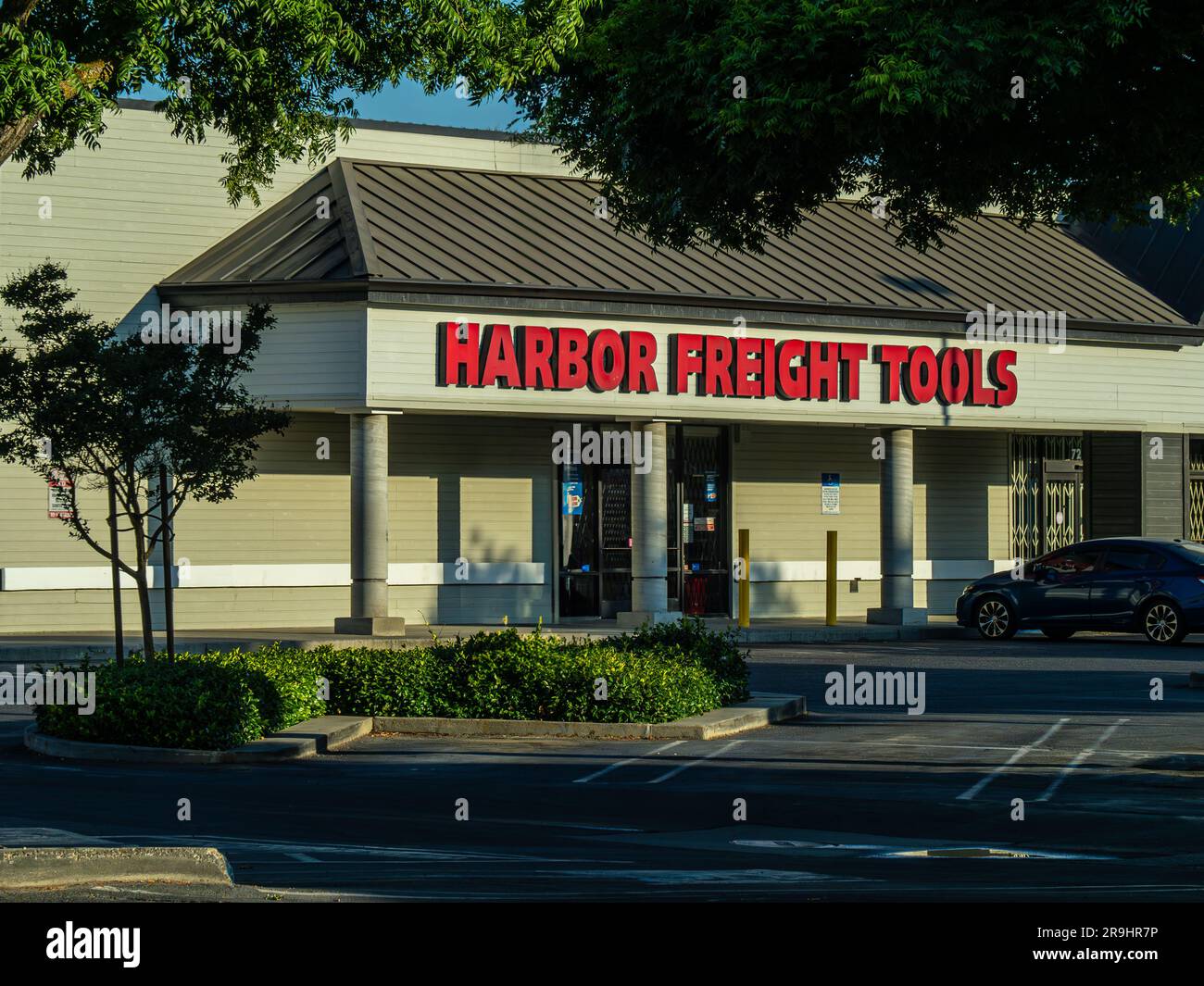 Harbor freight tools hi-res stock photography and images - Alamy