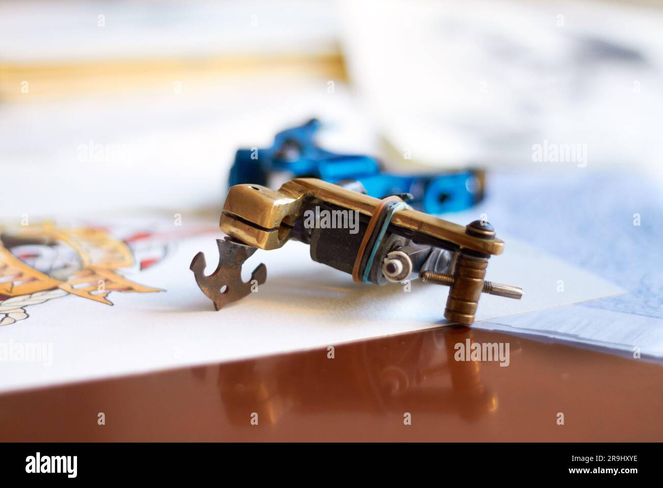 Ink gun hi-res stock photography and images - Alamy