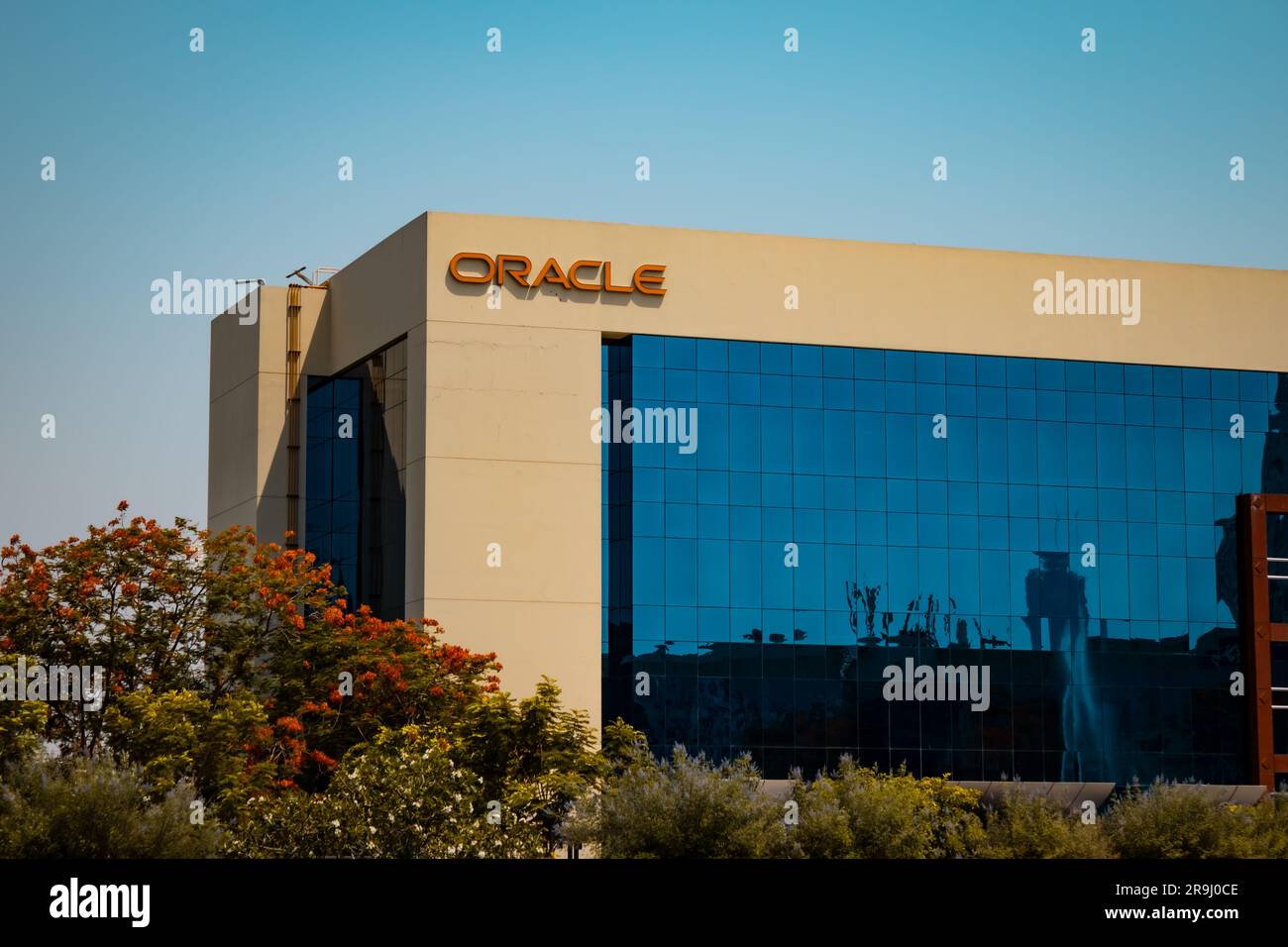 Dubai, UAE- 25062023: Oracle office building Stock Photo - Alamy
