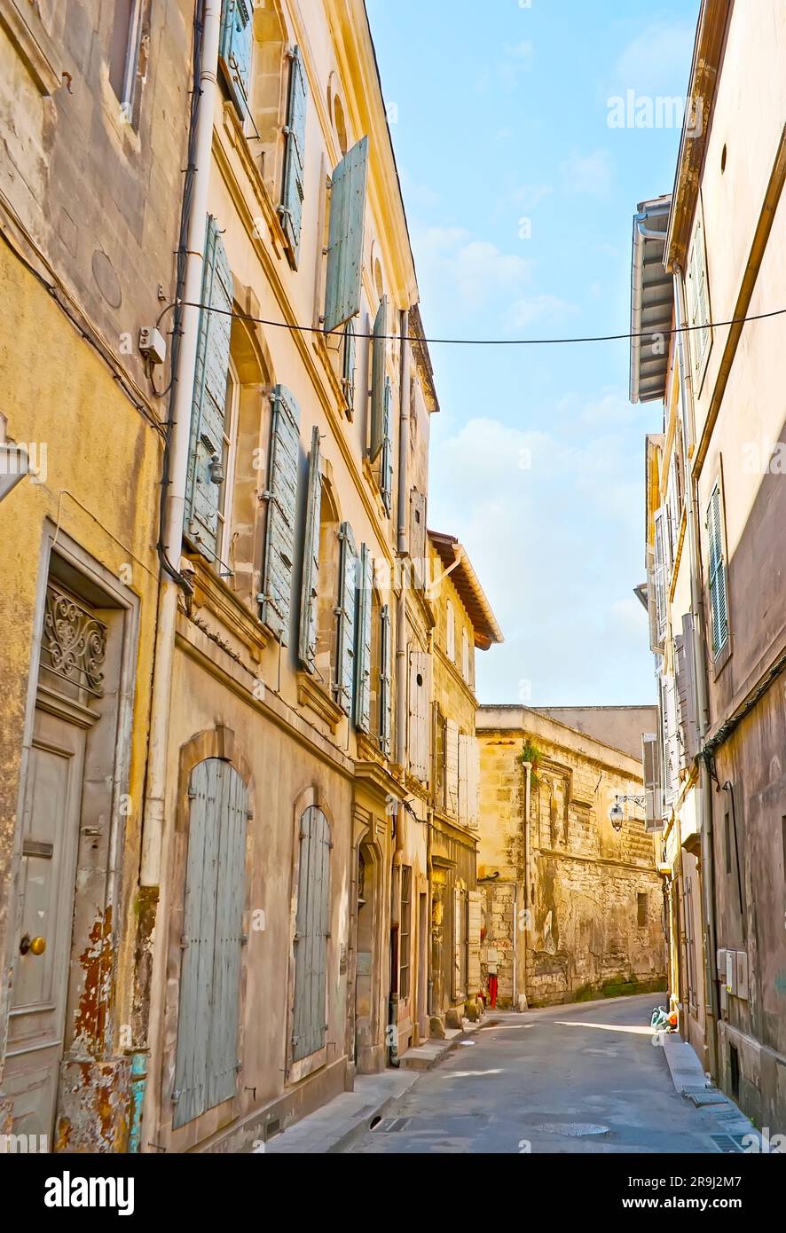 Winding street in medieval town hi-res stock photography and images - Alamy