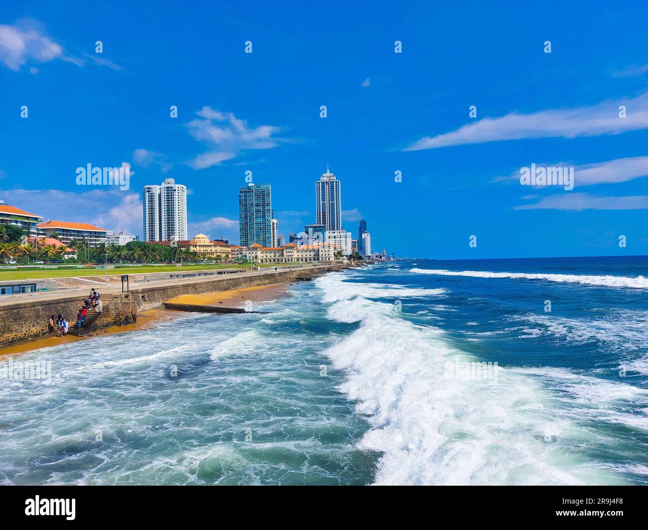 Galle face green sri lanka sunset hi-res stock photography and images ...