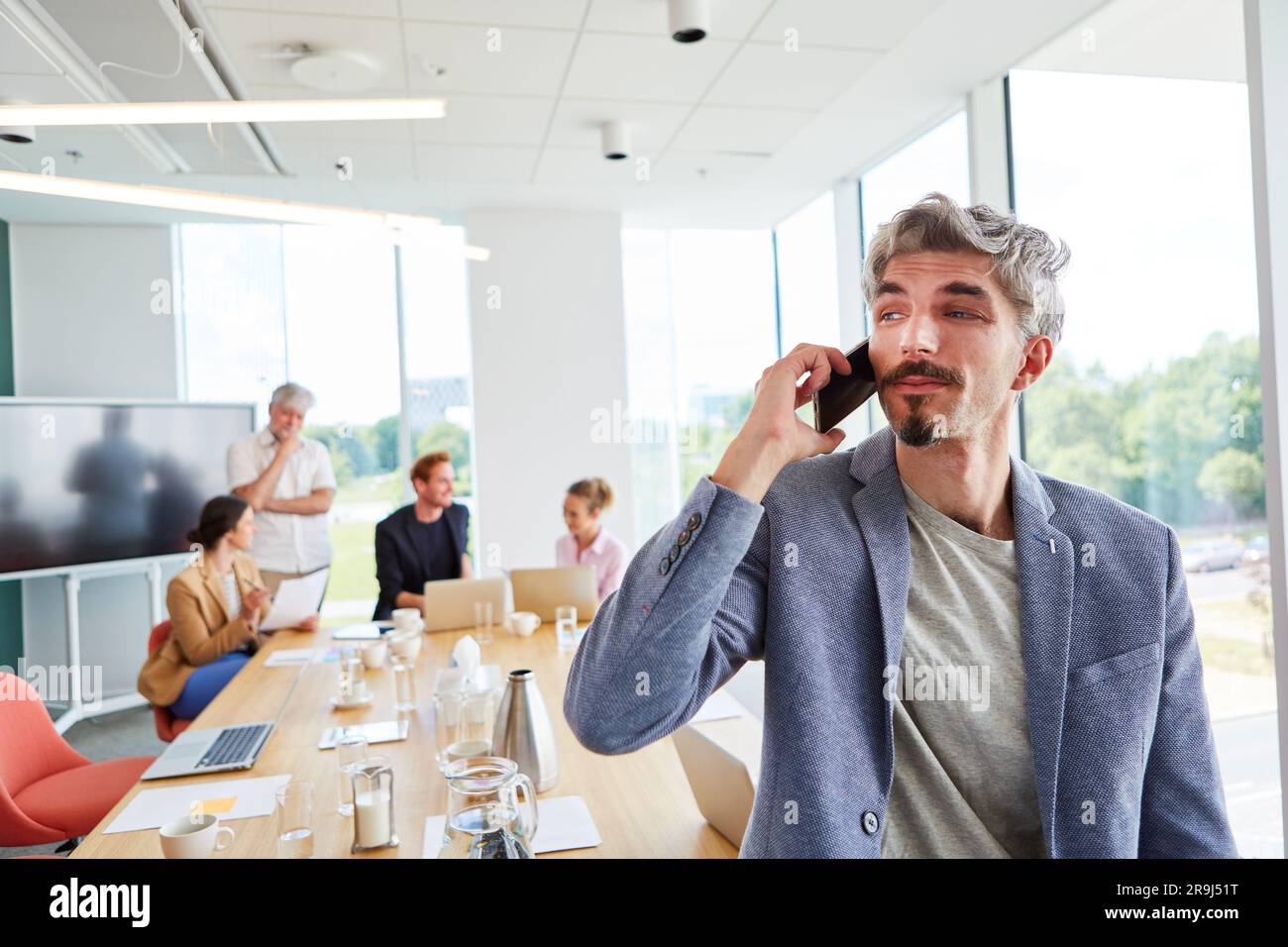 Professional males hi-res stock photography and images - Alamy