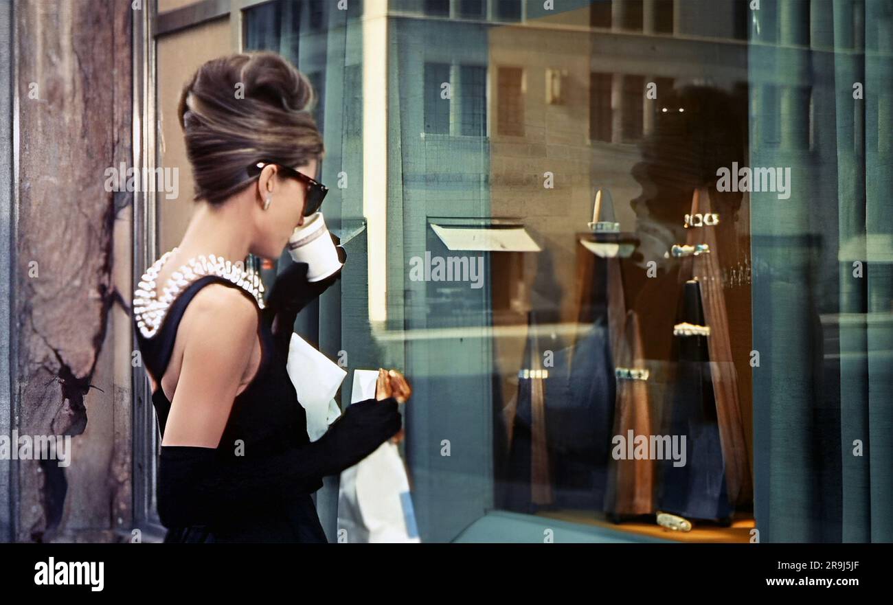 BREAKFAST AT TIFFANY'S 1961 Paramount Pictures film with Audrey Hepburn ...