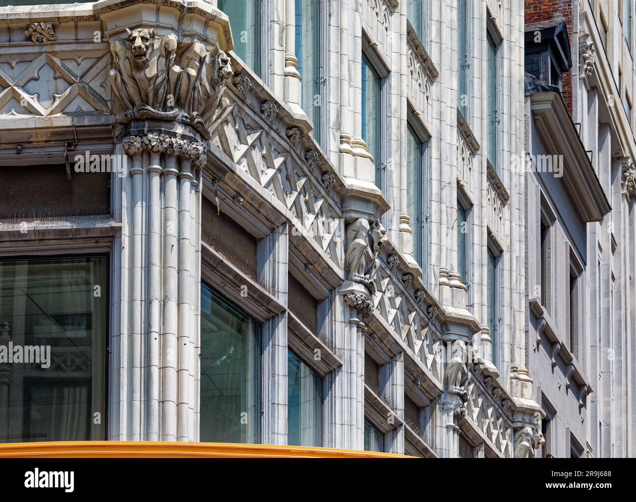 Terra cotta detailing above the second floor of Washington Street ...