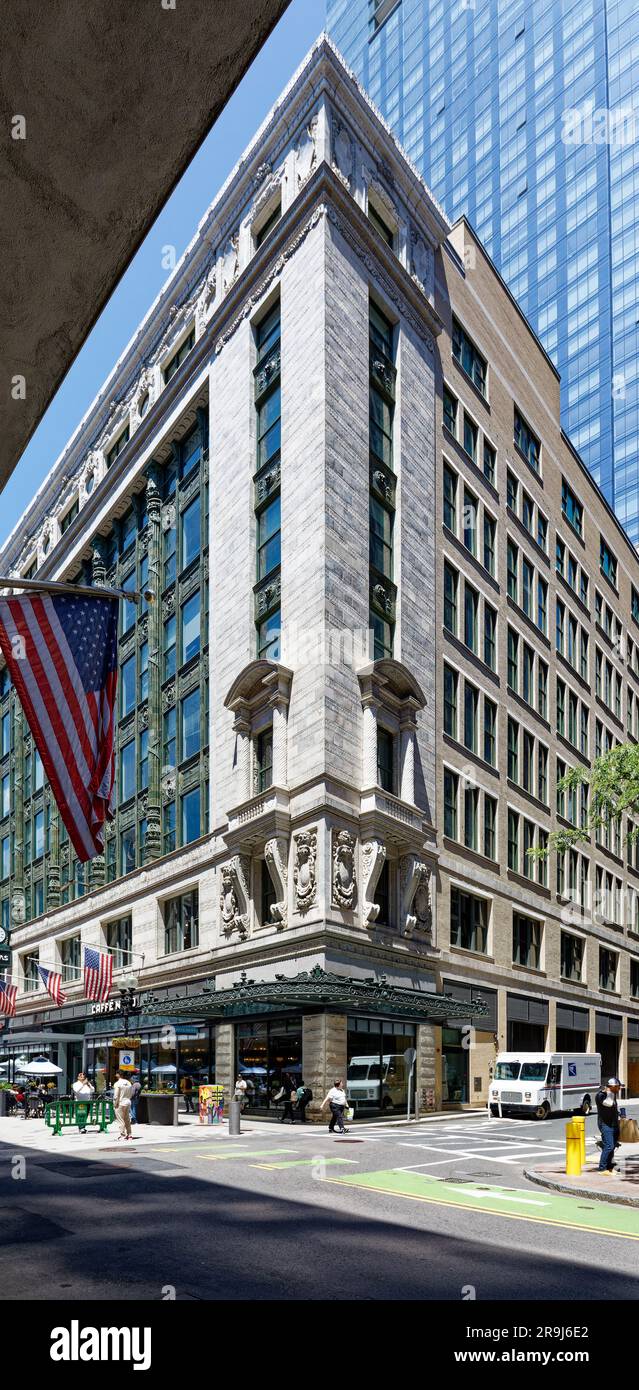 Boston’s landmark Burnham Building, once home of Filene’s Department ...