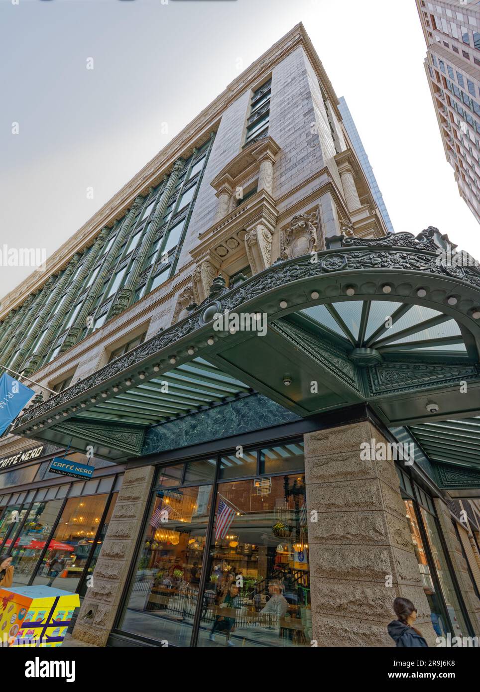 Boston’s landmark Burnham Building, once home of Filene’s Department ...