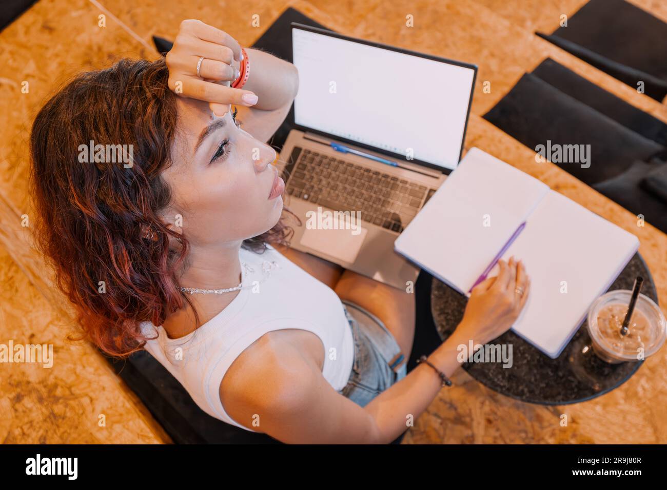 University student interview hi-res stock photography and images - Alamy