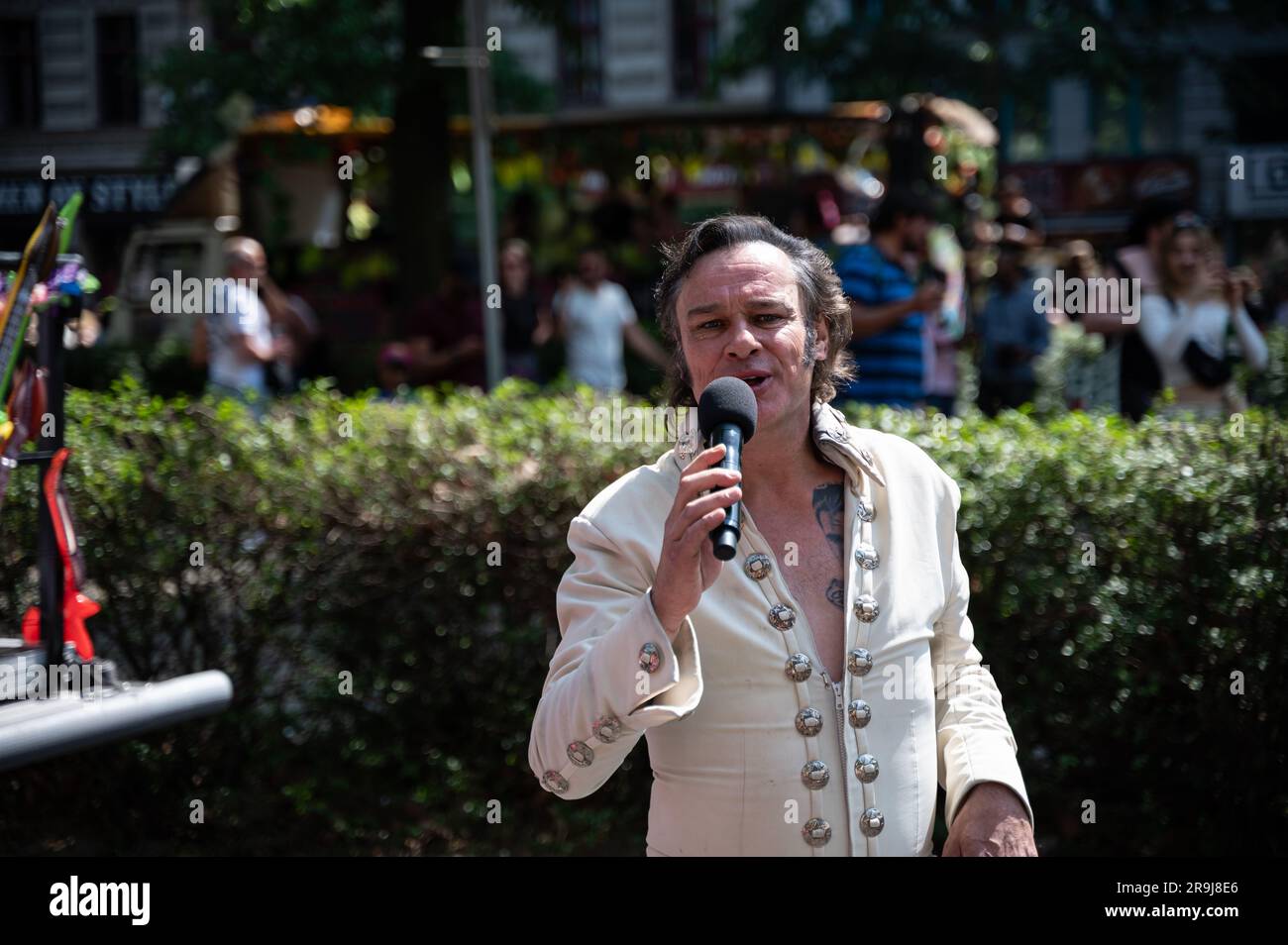 28.05.2023, Berlin, Germany, Europe - An Elvis impersonator wearing an ...