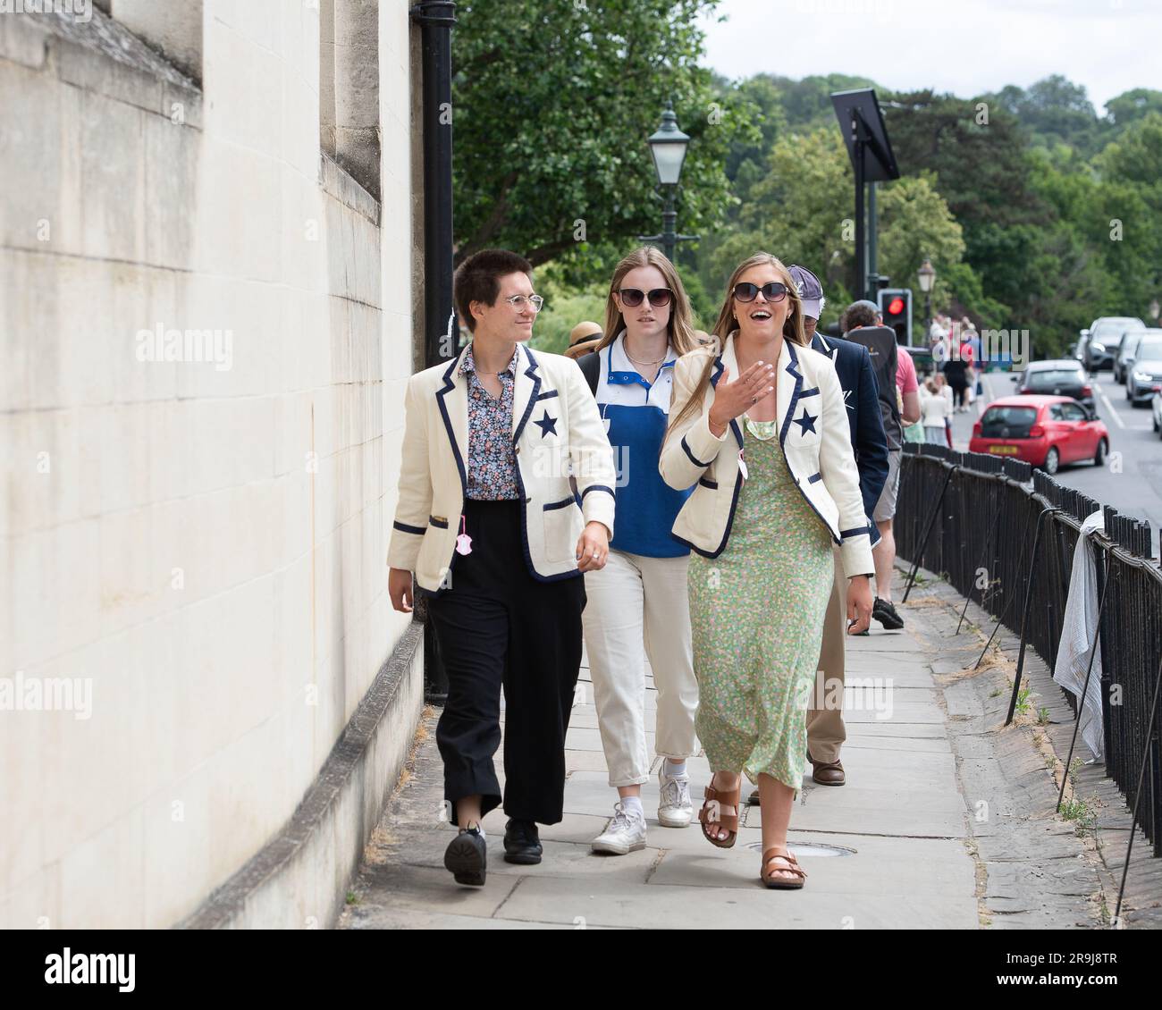 Henley-on-Thames, Oxfordshire, UK. 27th June, 2023. Guests heading into ...