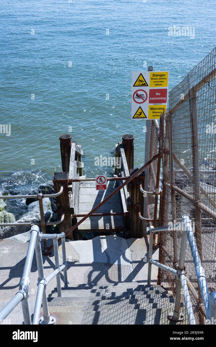 Tidal pathway hi-res stock photography and images - Alamy