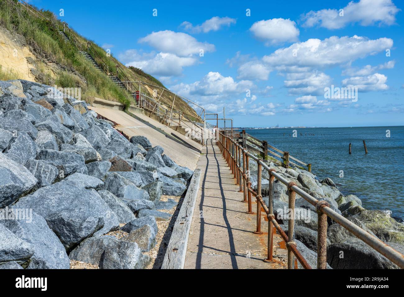 Tidal pathway hi-res stock photography and images - Alamy