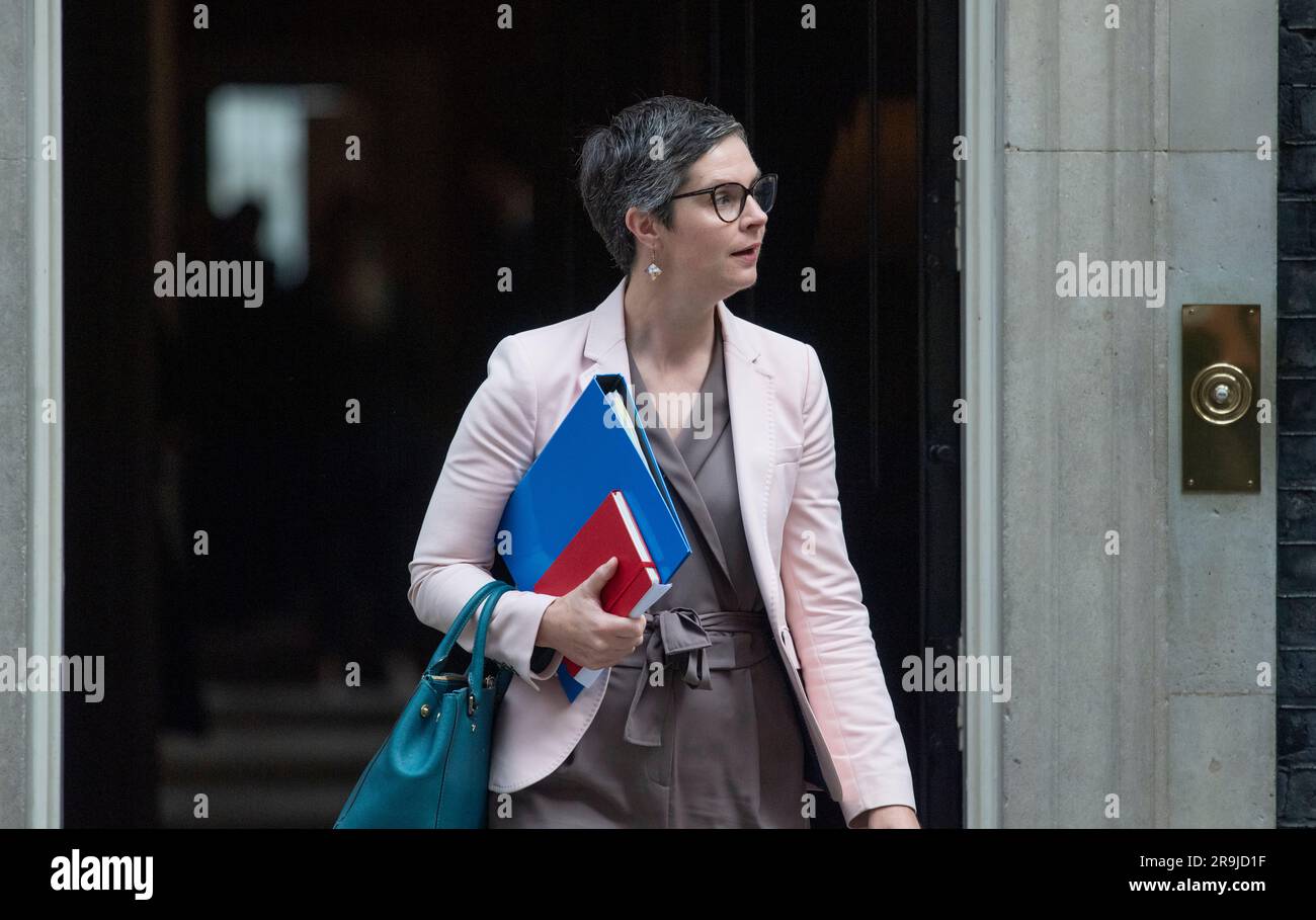 Chloe smith hi-res stock photography and images - Alamy