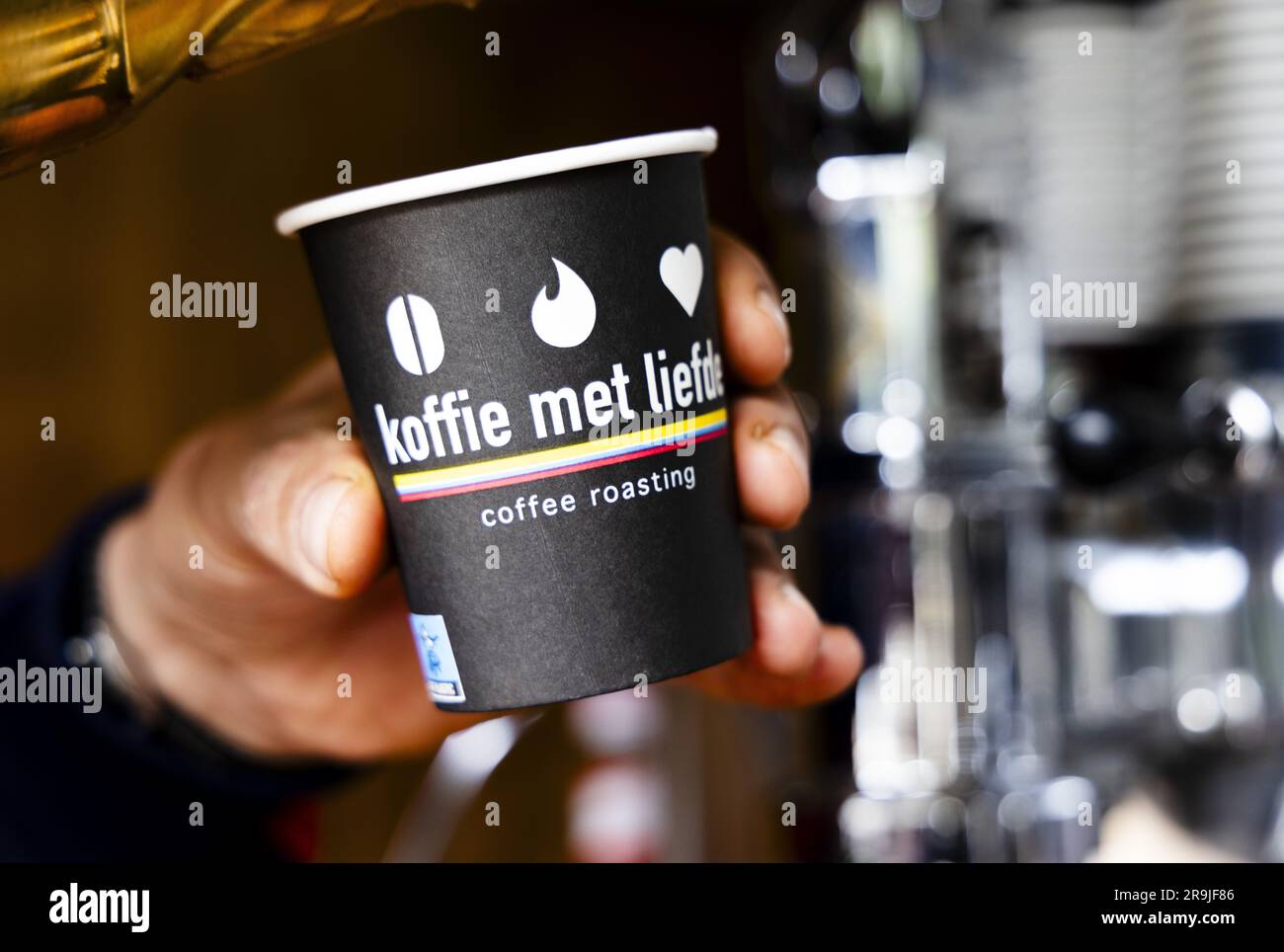 Why Should Disposable Coffee Cups Be Banned at Angela Bates blog