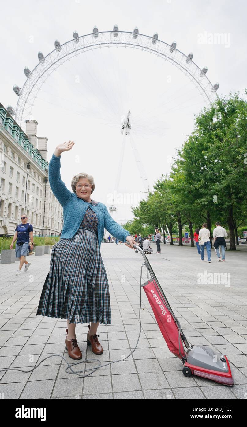 Mrs Doubtfire, played by Gabriel Vick in the musical production in ...