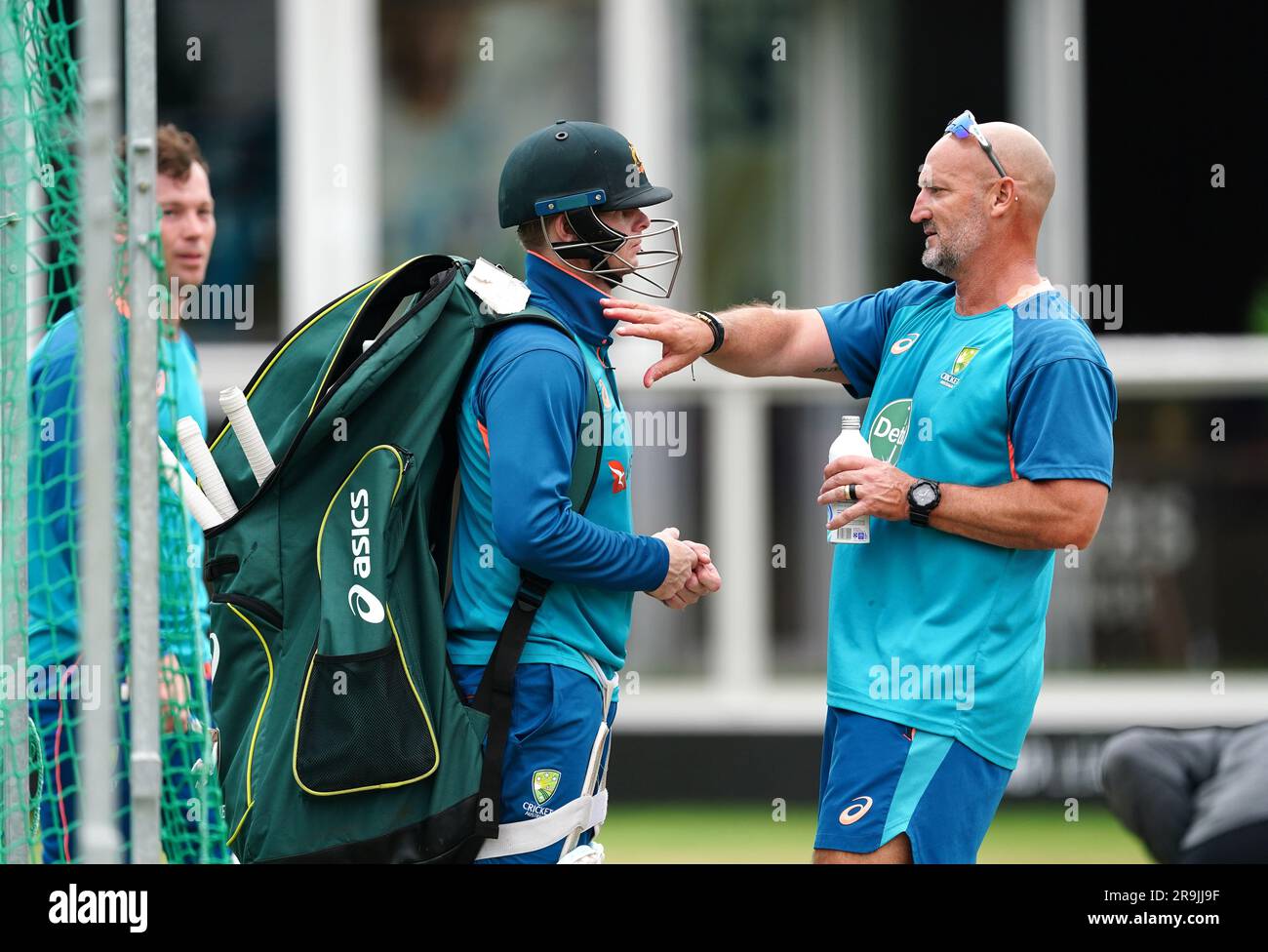 Australia's Steve Smith (right) and coach Michael Di Venuto during a ...