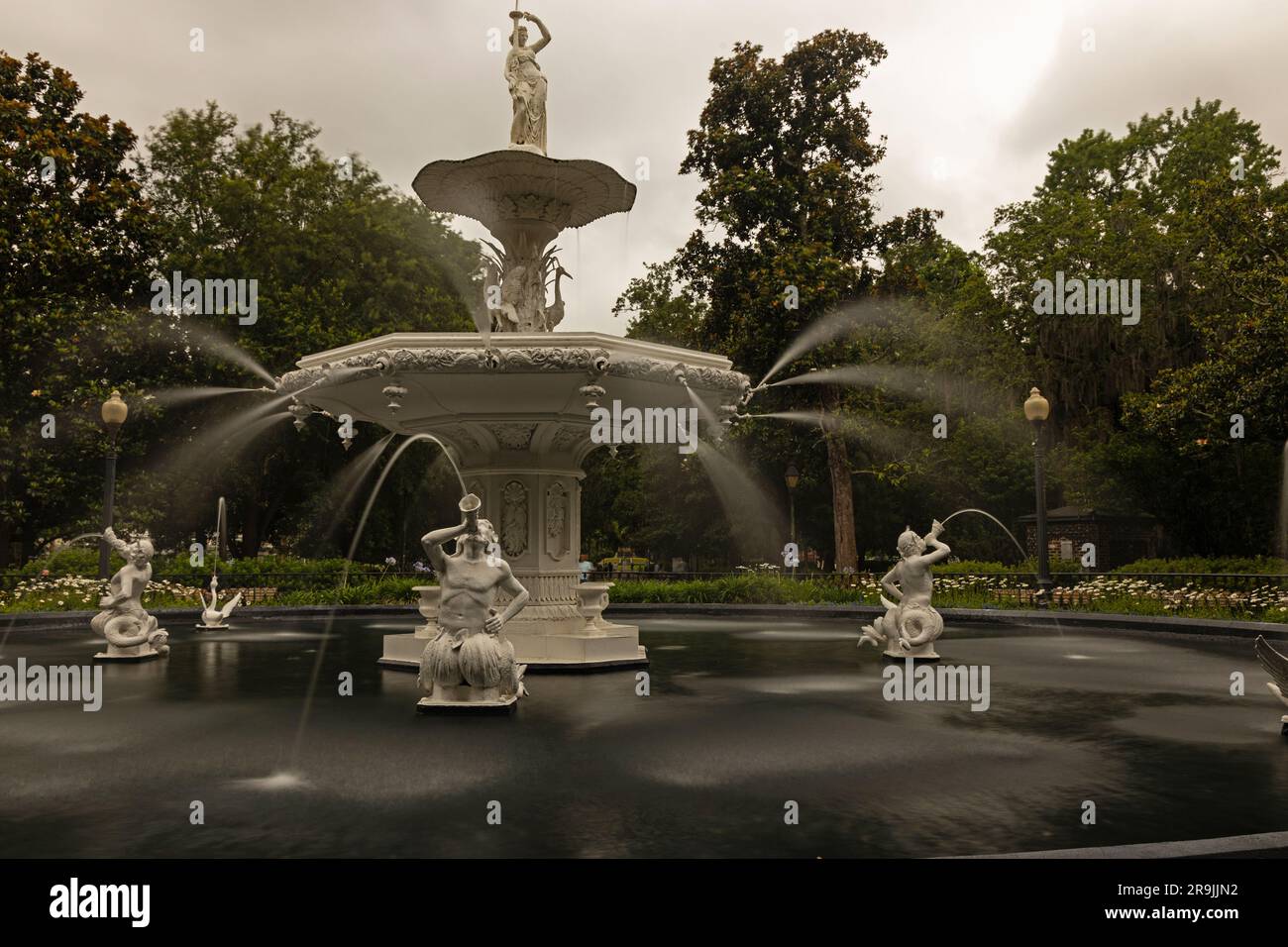 Fountain at Forsyth Park in Savannah Stock Photo - Alamy