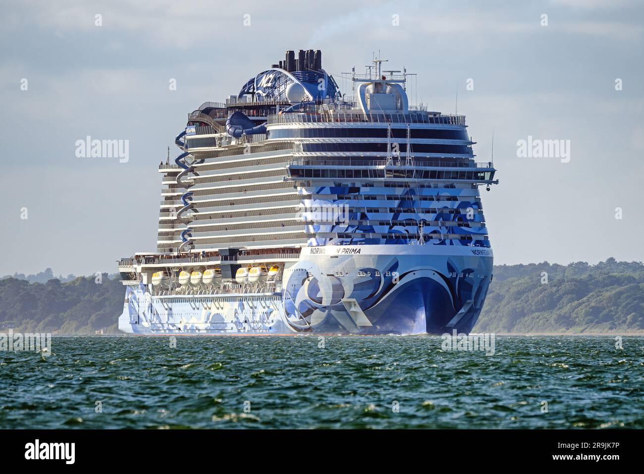 Norwegian Prima is a Prima class cruise ship operated by Norwegian ...