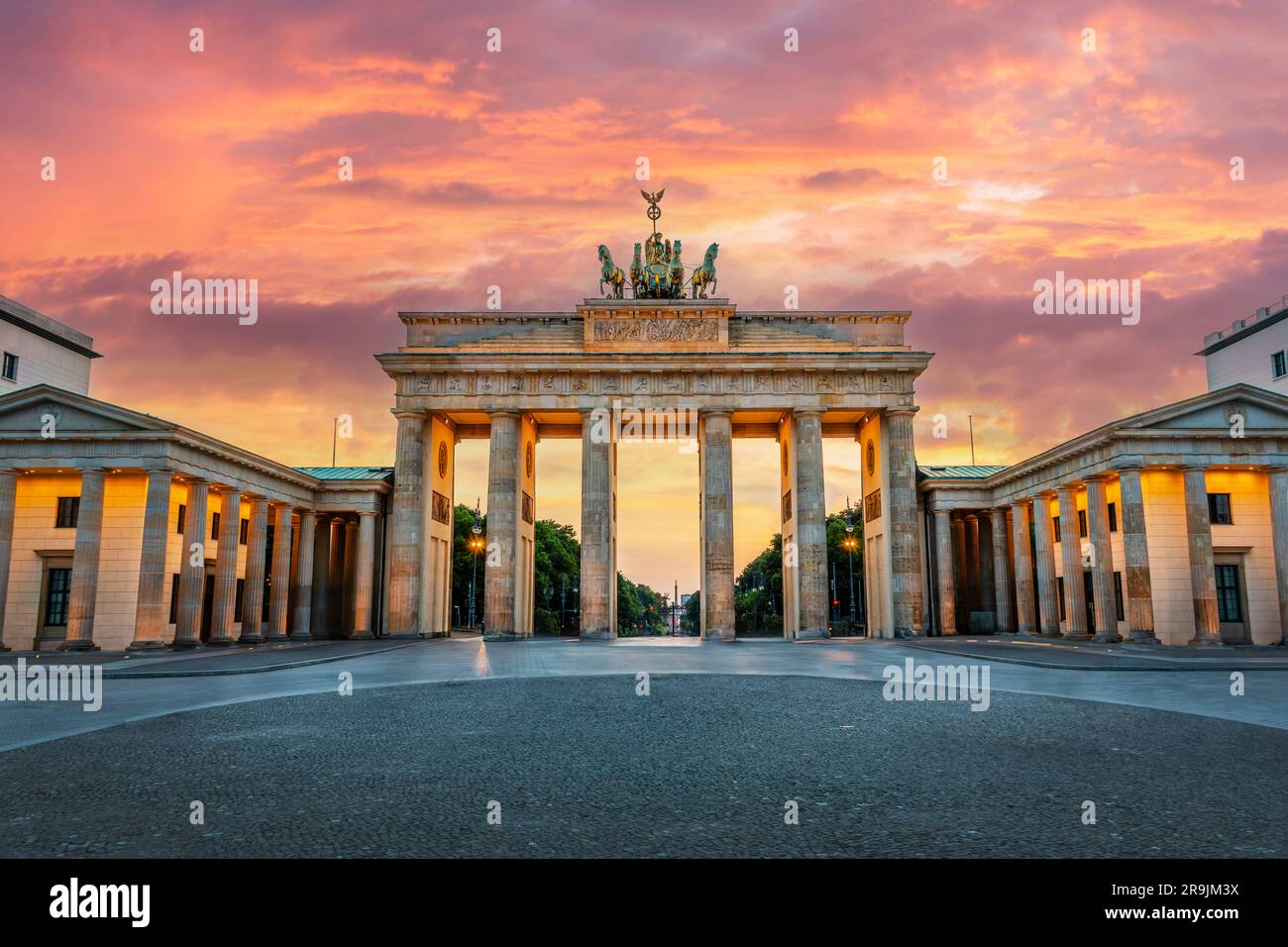 Iconic landmark of berlin hi-res stock photography and images - Alamy