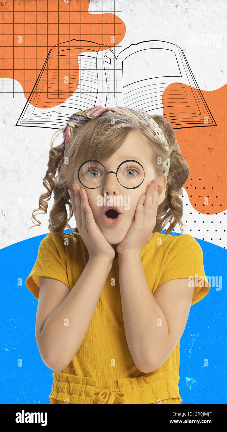 Portrait of impressed surprised girl looking to camera with open mouth ...