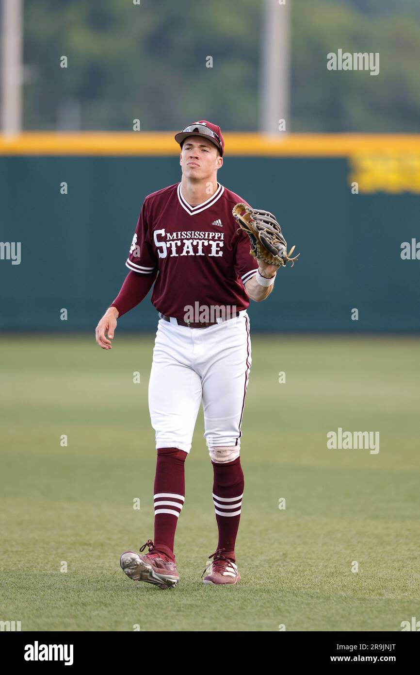 Mississippi State Bulldogs right fielder Kellum Clark (11) warms up ...
