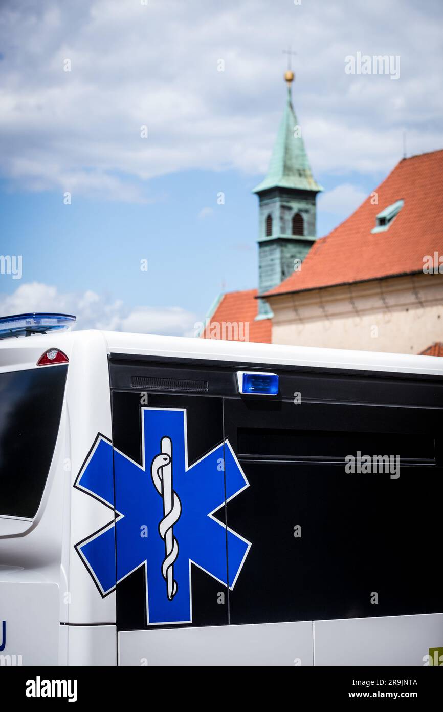 Icu intensive care unit hi-res stock photography and images - Alamy