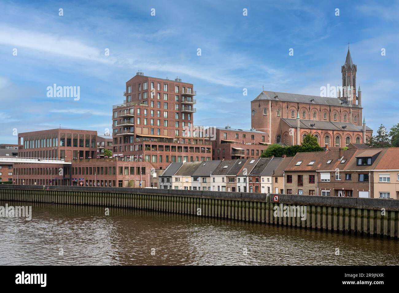 Rode heuvel hi-res stock photography and images - Alamy